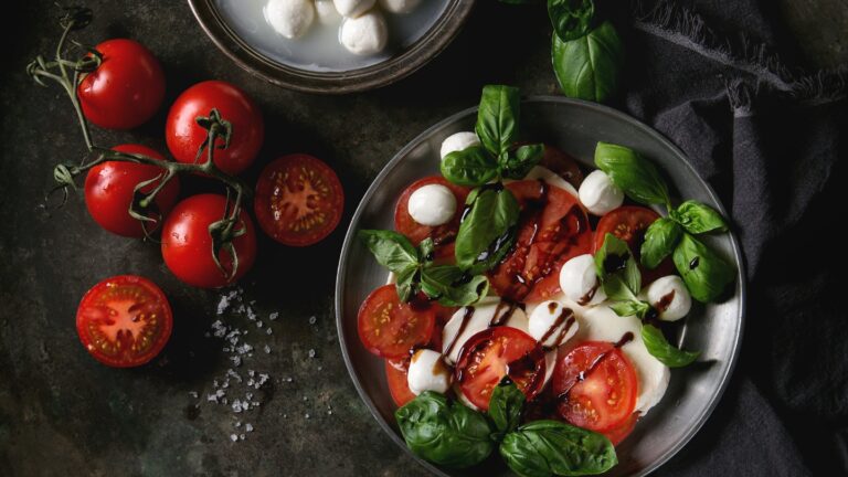 A Guide to Italian Salads: Freshness in Every Bite - Amedeo Pizza ...